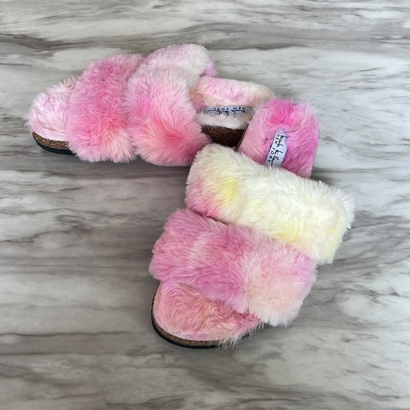 Nicole Miller | Shoes | Nicole Miller Faux Fur Fuzzy Slides Sandals Nwt ...